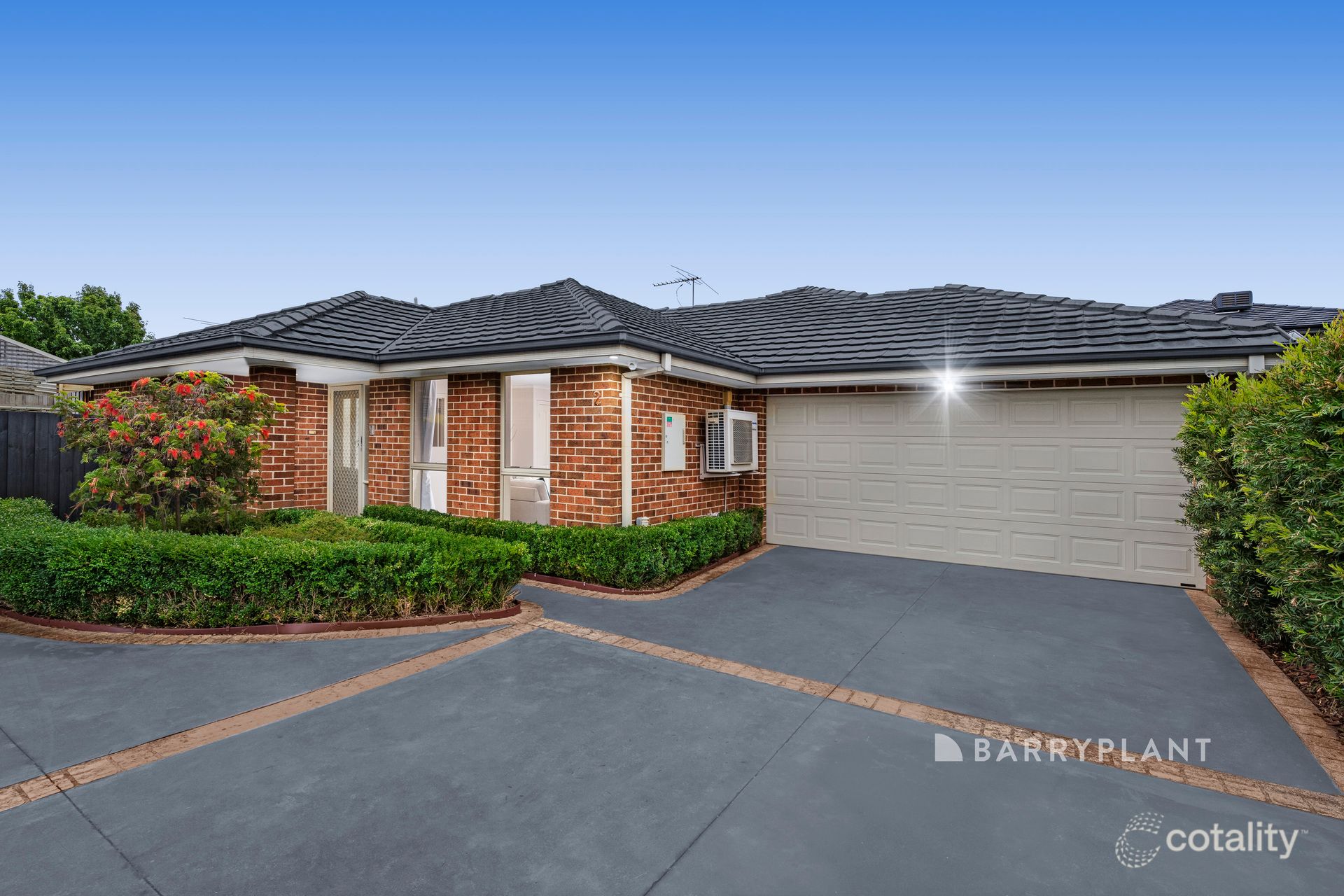 2/2 Sarah-Louise Place, Berwick, VIC 3806 sold on 18 January 2025 ...