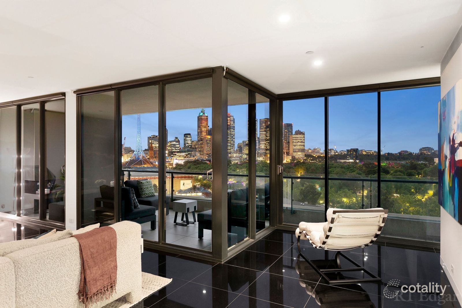 1307/250 St Kilda Road, Southbank, VIC 3006 | Property Value & History ...