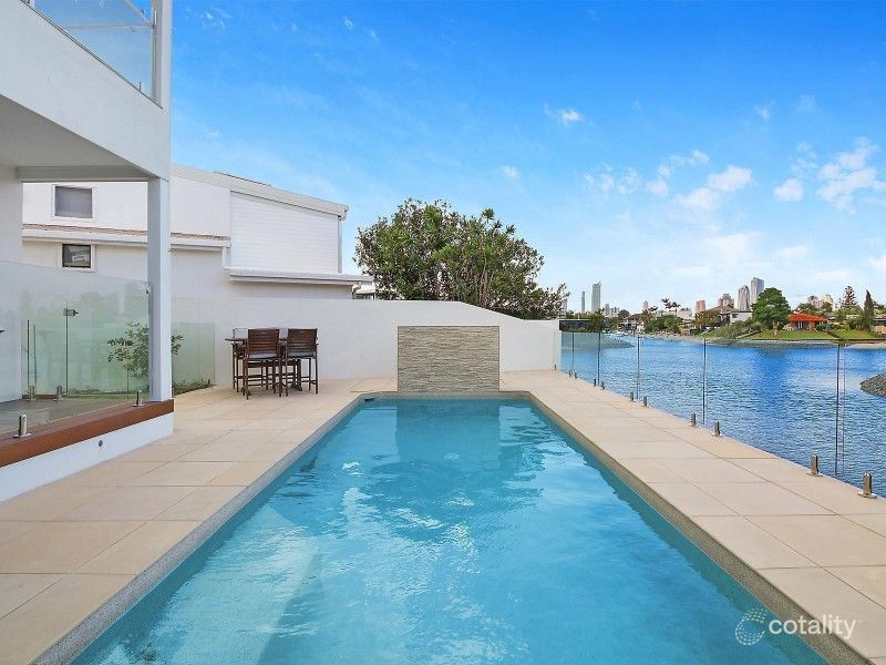 12 Crest View Key, Broadbeach Waters, QLD 4218 | Property Value ...