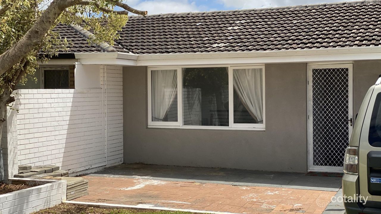 18 Jon Sanders Drive, Glendalough, WA 6016, Glendalough, Western ...