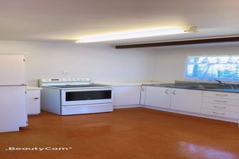 Property details for 11 Yee Place, Mount Wellington, Auckland, 1060