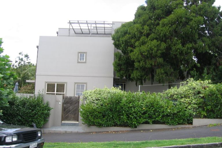 Property details for 1b Claybrook Road, Parnell, Auckland, 1052