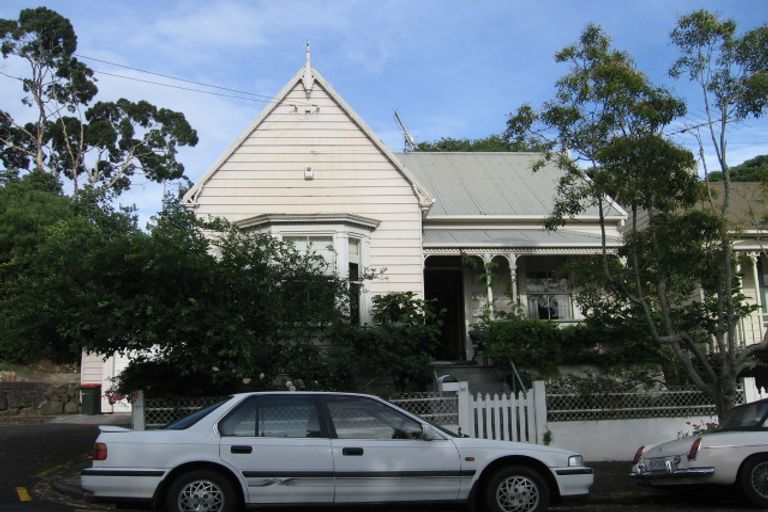 Property details for 26 Seafield View Road, Grafton, Auckland, 1023