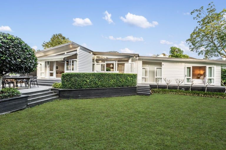 Property details for 1/63b Clonbern Road, Remuera, Auckland, 1050
