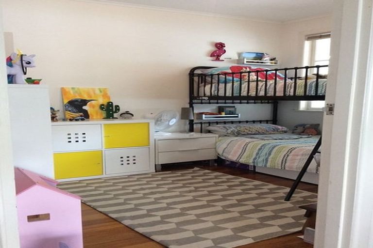 Property details for 8a Howard Hunter Avenue, Saint Johns, Auckland, 1072