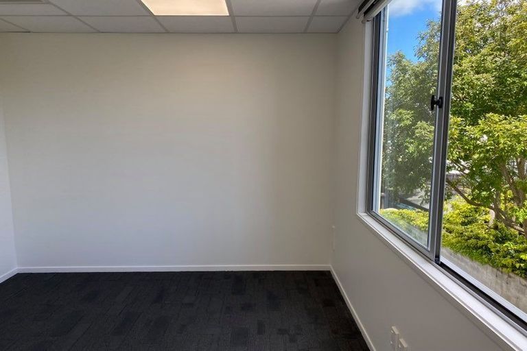 Property details for 2a/160 Jervois Road, Herne Bay, Auckland, 1011