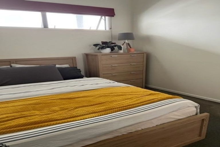 Property details for 321/3 Morningside Drive, Morningside, Auckland, 1025