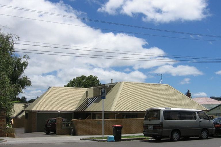 Property details for 3/23 Clonbern Road, Remuera, Auckland, 1050