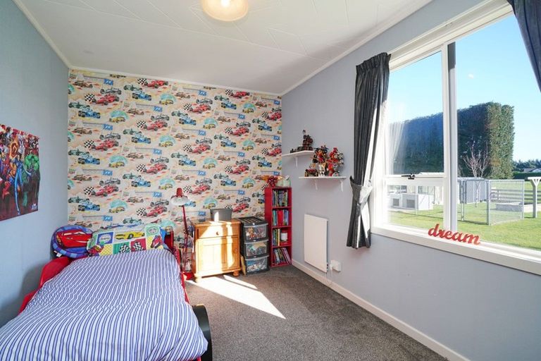 Property details for 762 Ryal Bush Wallacetown Road, Wallacetown, Invercargill, 9874