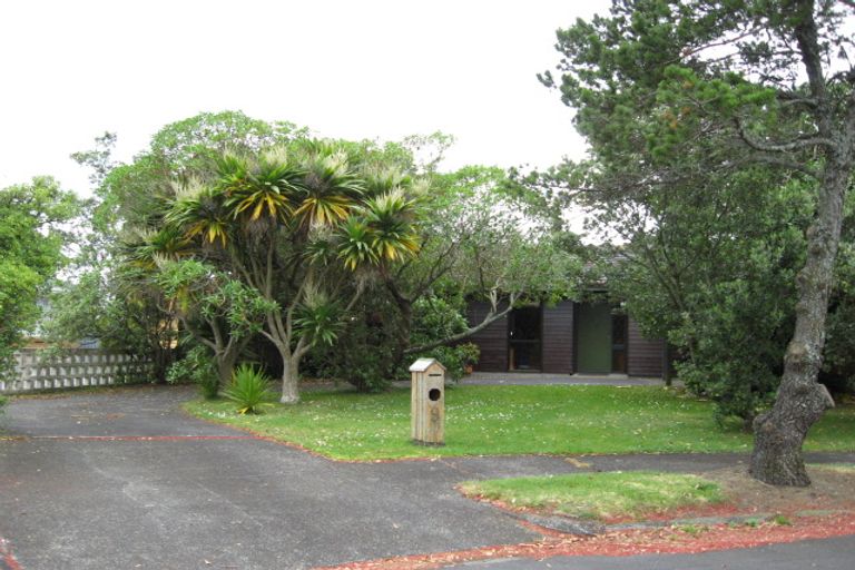 Property details for 9 Warden Place, Mangere Bridge, Auckland, 2022