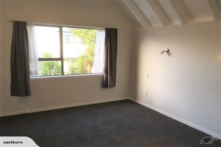 Property details for 122b Clonbern Road, Remuera, Auckland, 1050