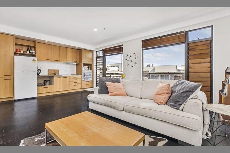 Property details for 2c/5 Charlotte Street, Eden Terrace, Auckland, 1021