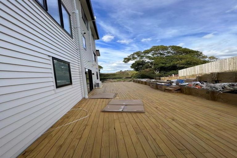 Property details for 11 Rakiraki Place, Flat Bush, Auckland, 2019